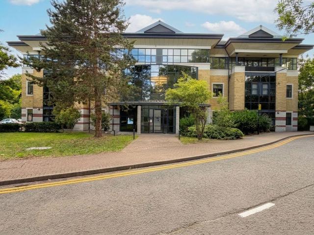 Frayswater Place, Waterwood House UB8, 1 bed flat to rent, £1,475 pcm | PrimeLocation