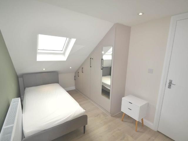 Framfield Road, London W7, Room to rent, £1,000 pcm | PrimeLocation