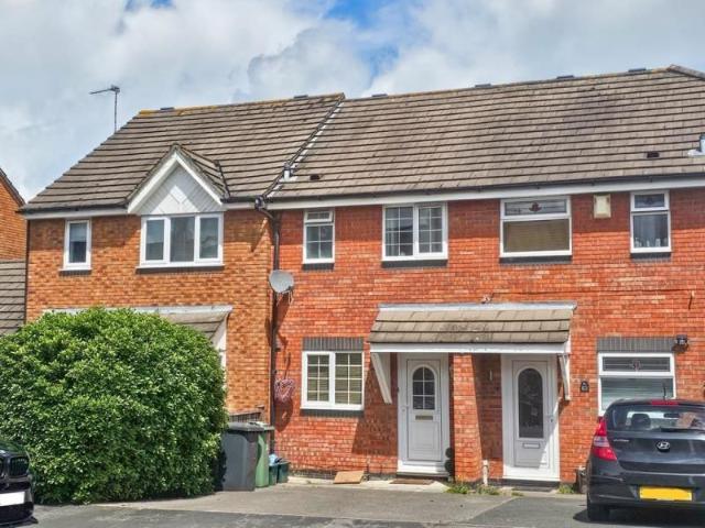 Frampton Road, Linden GL1, 2 bed terraced house to rent, £1,075 pcm | PrimeLocation