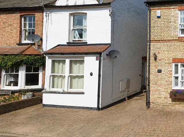Frampton Road, Potters Bar 4 bed end of terrace house to rent £2,700 pcm £623 pw