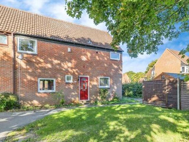 France Furlong, Milton Keynes, 4 Bedroom Semi detached