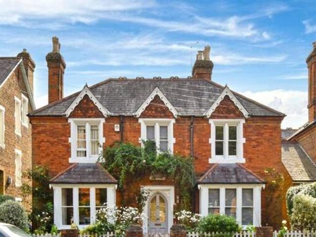 Frances Road, Windsor, 5 Bedroom Detached