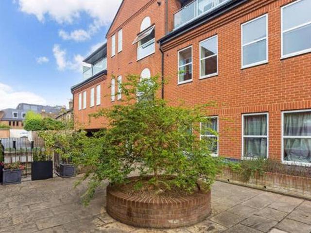 Frances Road, Windsor, 1 Bedroom Flat