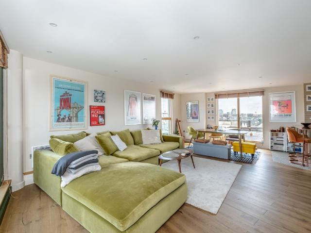 Frances Wharf E14, 3 bed flat to rent, £3,750 pcm | PrimeLocation
