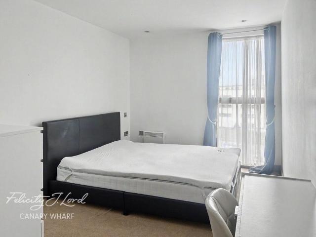 Frances Wharf, London 1 bed apartment to rent £1,800 pcm £415 pw
