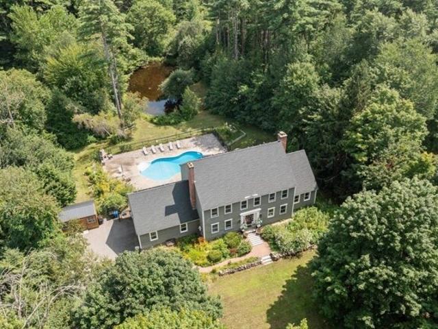 Francis Ave, Lunenburg, Home For Sale