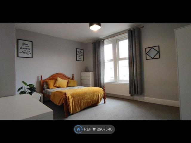 Francis Avenue, Southsea PO4, Room to rent, £563 pcm | PrimeLocation