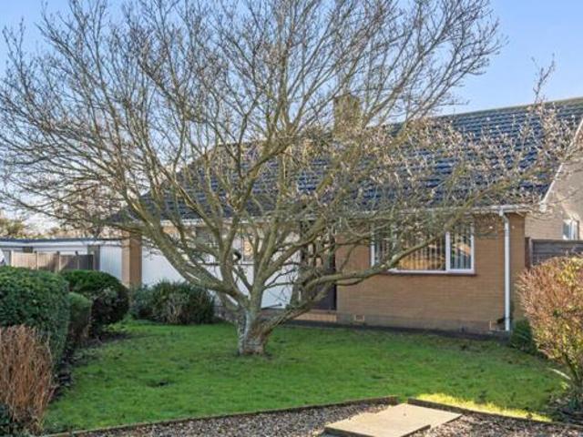 Francis Close, Creech Heathfield, 3 Bedroom Bungalow