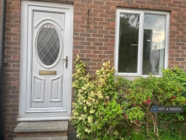 Francis Close, London, E14 2 bed end of terrace house to rent £2,250 pcm £519 pw