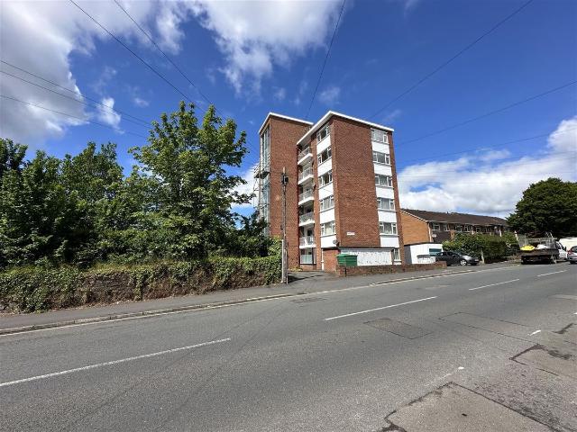 Francis Court, Exeter EX2, 2 bed flat to rent, £1,300 pcm | PrimeLocation