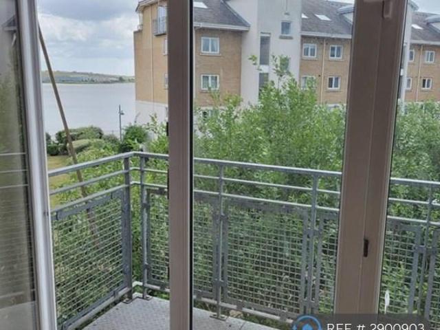 Francis Court, Erith, DA8 2 bed flat to rent £1,700 pcm £392 pw