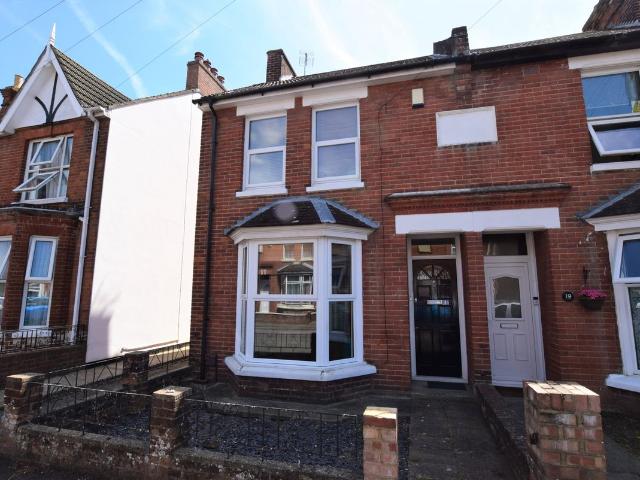 Francis Road, Ashford TN23, 2 bed end terrace house to rent, £1,200 pcm | PrimeLocation