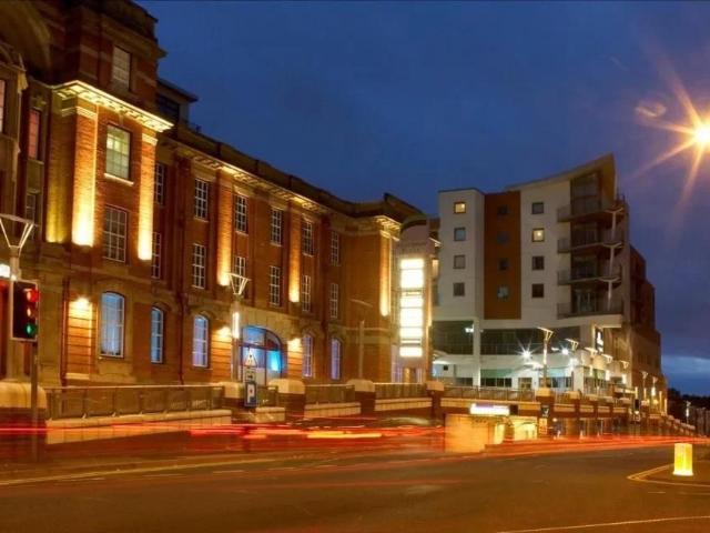 Francis Road, Edgbaston B16, 2 bed flat to rent, £1,000 pcm | PrimeLocation