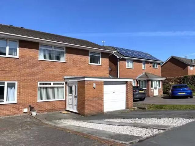 Francis Road, Frodsham, 3 bedroom, Semi Detached