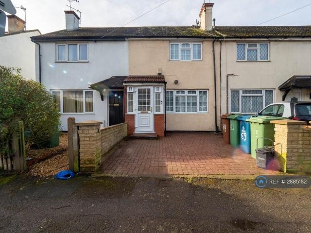 Francis Road, Harrow, HA1 3 bed terraced house to rent £2,400 pcm £554 pw