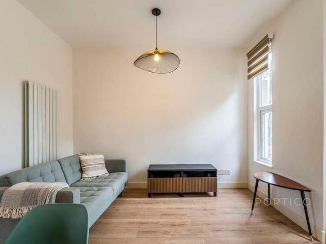 Francis Road, London, E10