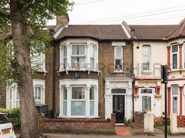 Francis Road, Leyton E10, 2 bed flat to rent, £2,000 pcm | PrimeLocation
