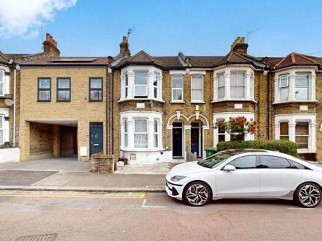 Francis Road, Leyton, 2 Bedroom Flat
