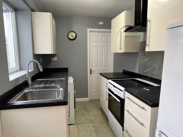 Francis Street, Brightlingsea CO7, 2 bed terraced house to rent, £950 pcm | PrimeLocation
