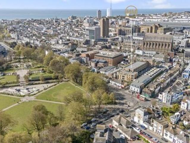Francis Street, Brighton, 2 Bedroom Apartment