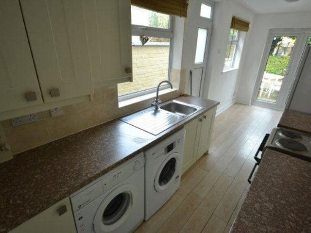 Francis Street, Leicester LE2, 2 bed terraced house to rent, £1,100 pcm | PrimeLocation