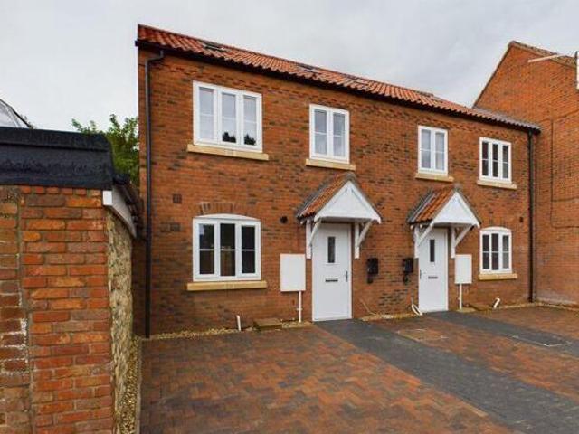 Francis Street, Off Newport, 3 Bedroom Town