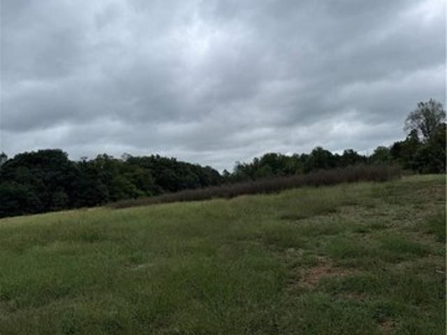 Francisco Ln, Crewe, VA 23930