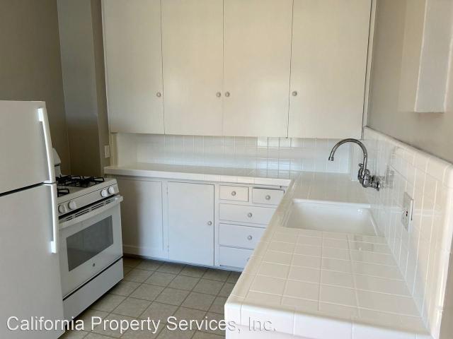 Franciscan Apts Studio Apartment for Rent at 2290 Francisco St, San Francisco, CA 94123 Marina