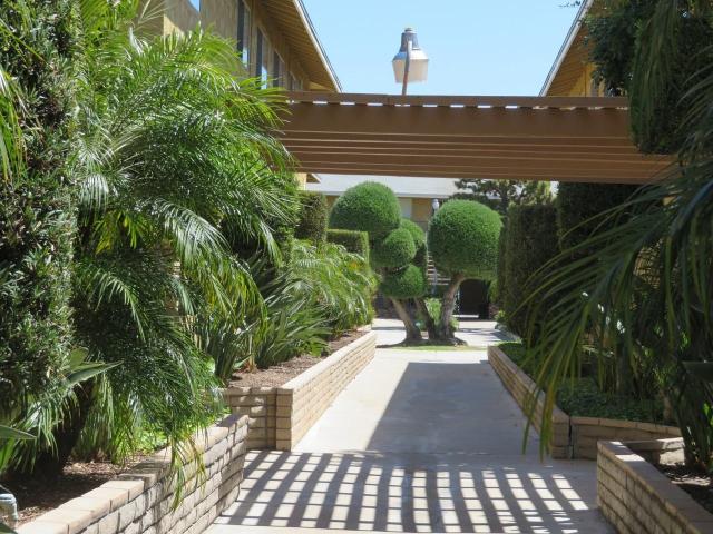 Franciscan Garden 1 Bedroom Apartment for Rent at 13091 Yockey St, Garden Grove, CA 92844
