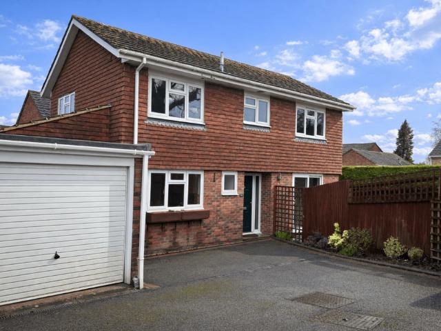 Frankfield Rise, Tunbridge Wells 4 bed detached house to rent £2,600 pcm £600 pw