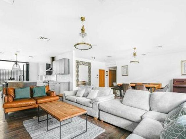 Frankie House, Whitby Street, 3 Bedroom Apartment