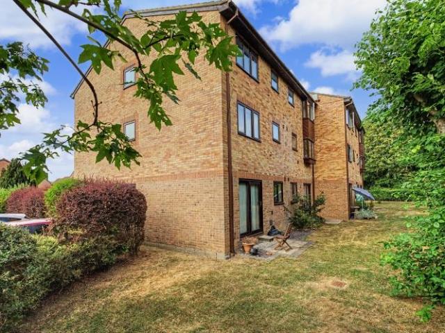 Franklyn Close, Abingdon 1 bed apartment to rent £2,000 pcm £462 pw