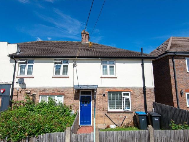 Franklynn Road, Haywards Heath, Sussex RH16, 2 bed maisonette to rent, £1,400 pcm | PrimeLocation
