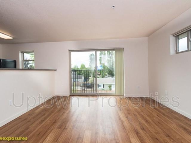 Franklin and Tucker Apartments 2 Bedroom Apartment for Rent at 4775 4855 4775 SW Franklin Ave, Beaverton, OR 97005 Central Beaverton