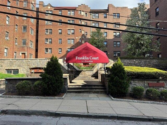 Franklin Ave Apt M, White Plains, Property For Sale