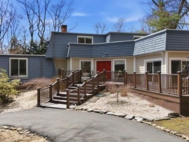 Franklin Lake Rd, Franklin Lakes, Home For Sale