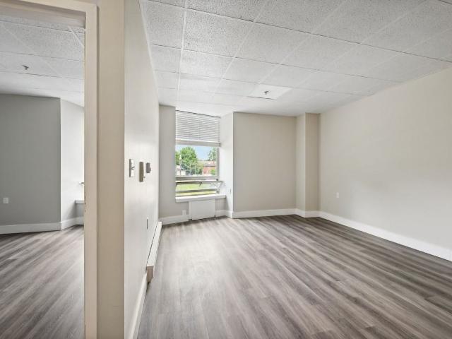 Franklin Park Apartments 1 Bedroom Apartment for Rent at 1551 Bryden Rd, Columbus, OH 43205 Franklin Park