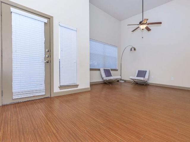 Franklin Place 2 Bedroom Apartment for Rent at 600 Franklin Ave, Waco, TX 76701 Brazos