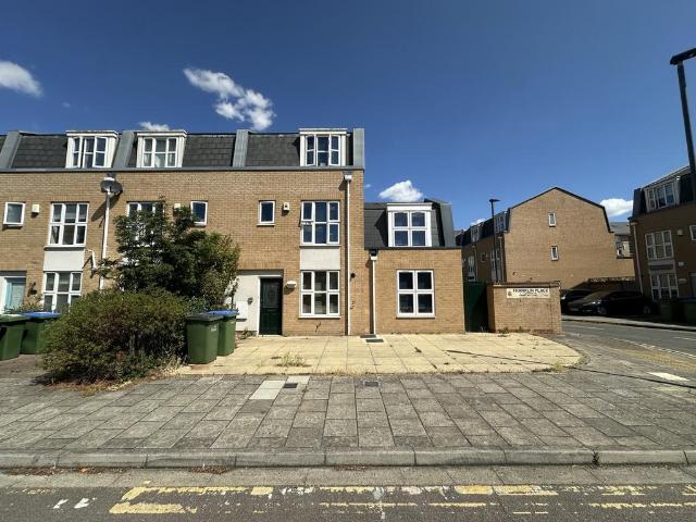 Franklin Place, Lewisham, SE13 4 bed house to rent £4,500 pcm £1,038 pw