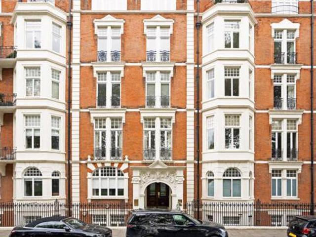 Franklins Row, London, 4 Bedroom Flat