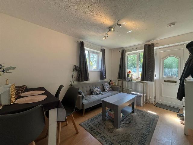 Frankswood Avenue, West Drayton, UB7
