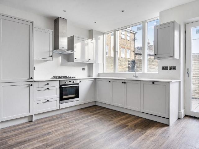 Fransfield Grove, Sydenham SE26, 3 bed semi detached house to rent, £2,750 pcm | PrimeLocation