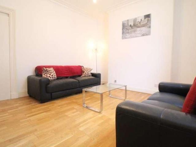 Fraser Street, First Floor Left, AB25