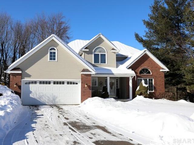 Frechette Cir, Manchester, Home For Sale