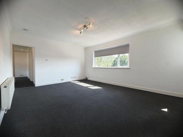 Fred Lee Grove, Coventry CV3, 2 bed flat to rent, £900 pcm | PrimeLocation