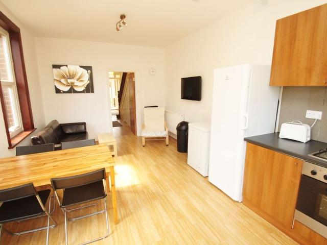 Frederica Road, Bournemouth, BH9