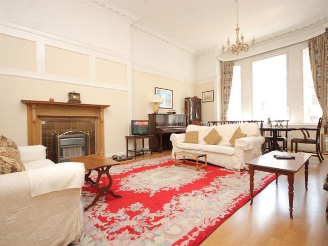 Frederick Street, New Town, Edinburgh EH2, 1 bed flat to rent, £1,700 pcm | PrimeLocation