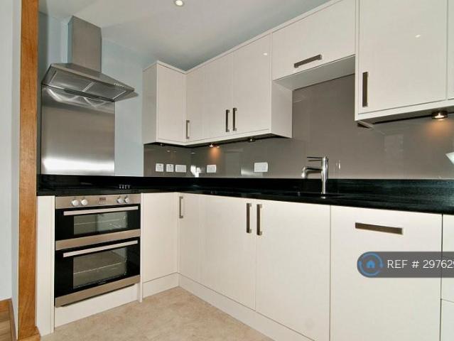 Frederick Street, Brighton, BN1 3 bed flat to rent £2,450 pcm £565 pw