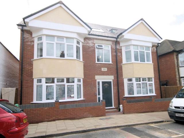 Frederick Street, Luton LU2, 1 bed flat to rent, £1,000 pcm | PrimeLocation