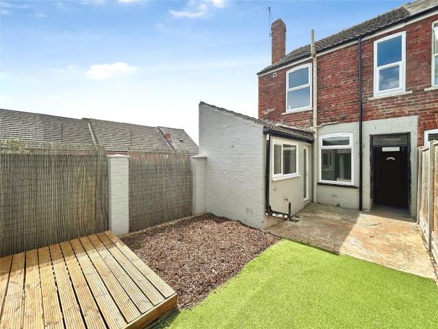 Frederick Street, Lincoln, Lincolnshire LN2, 2 bed end terrace house to rent, £1,050 pcm | PrimeLocation